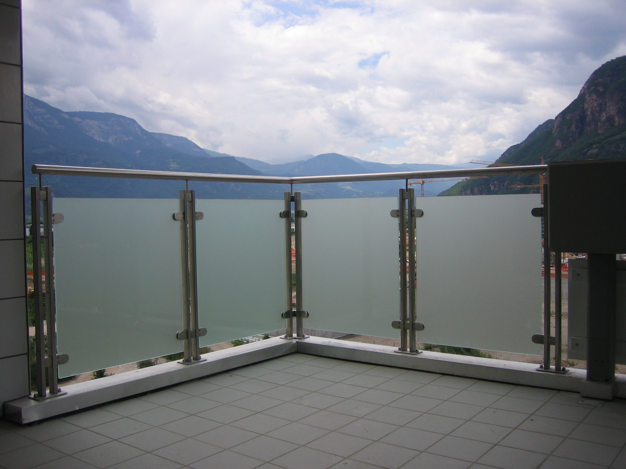 PARAPETTI_BALCONE_MODERNI_RICERCATO_VETRO_ACCIAIO_INOX_5_DIETRE_SRL ...